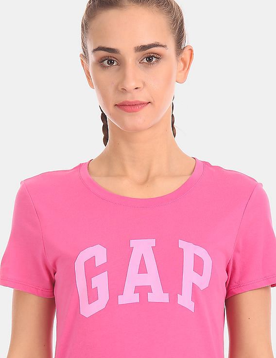 Buy GAP Women Pink Short Sleeve Crew Neck Logo T Shirt NNNOW